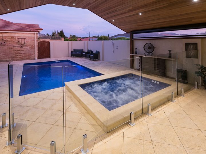 Freedom Pools: Platinum 7